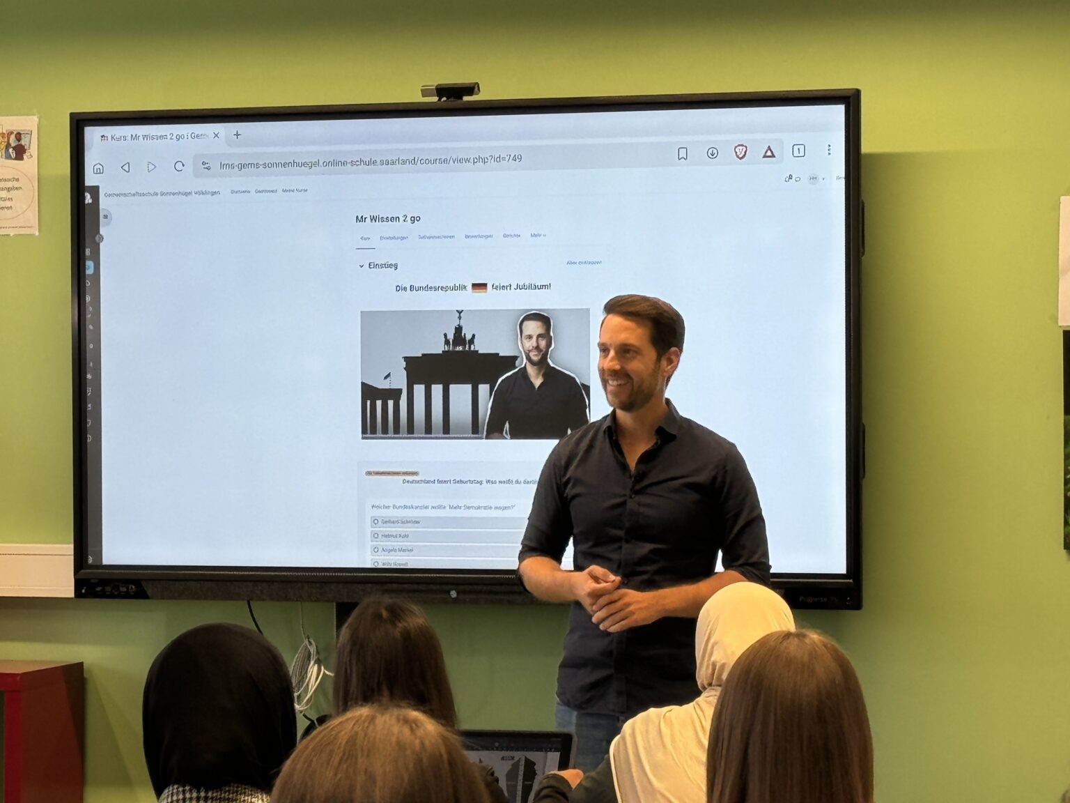 Ein Influencer zu Gast in der Schule - Online-Schule Saarland